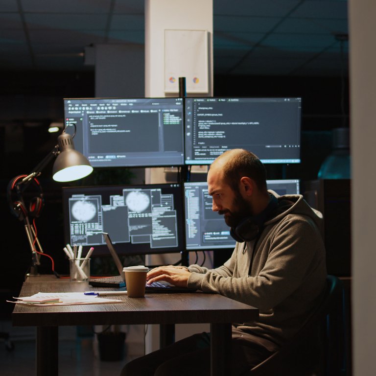 Angular and React: Differences and similiarities - Boost your digital potential